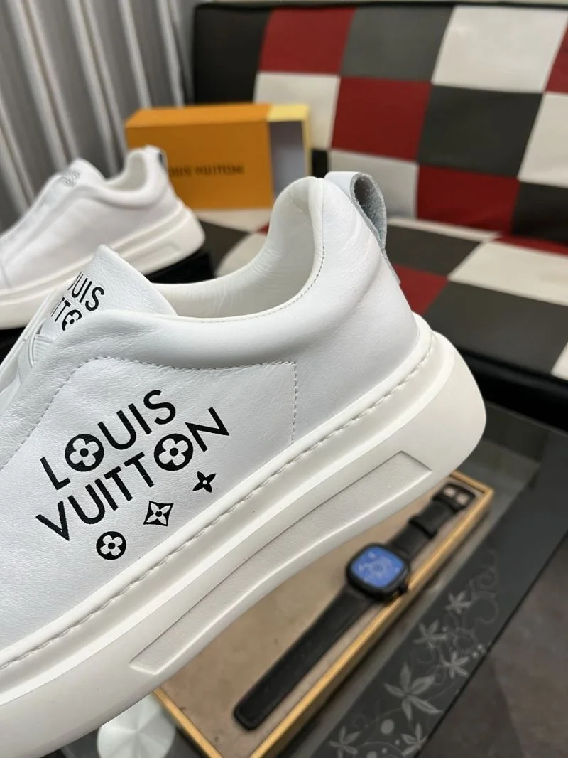 High fidelity Louis Vuitton Low Shoes