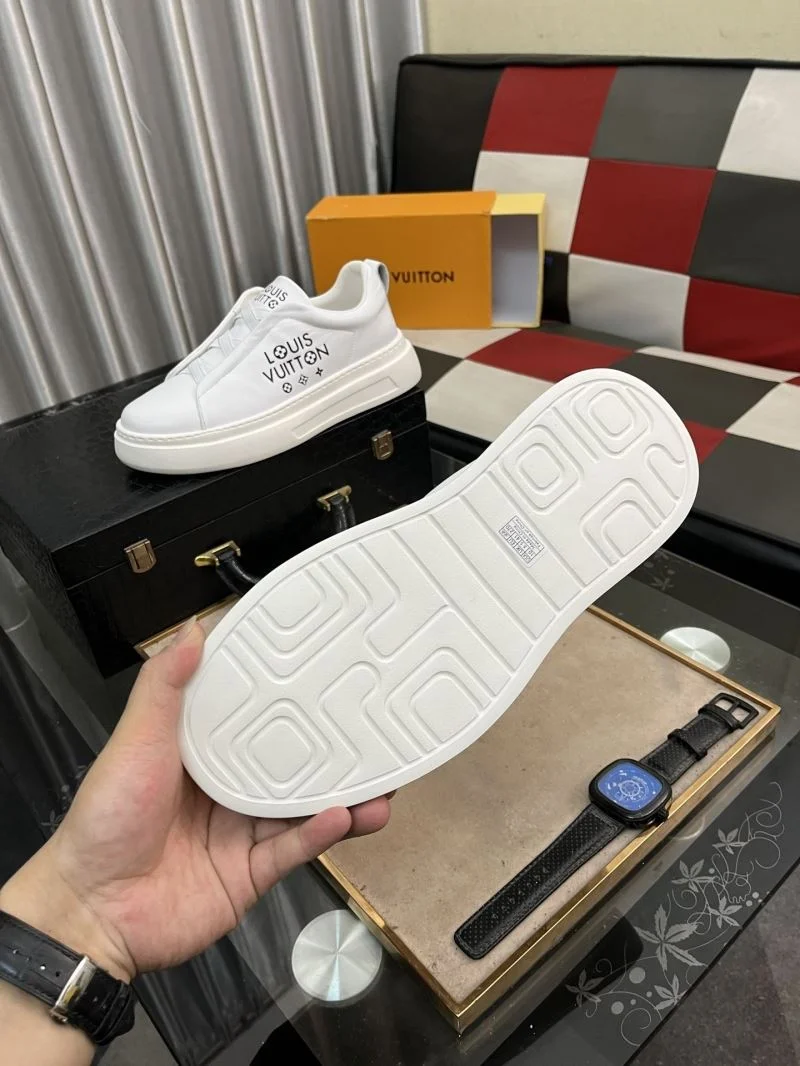 High fidelity Louis Vuitton Low Shoes