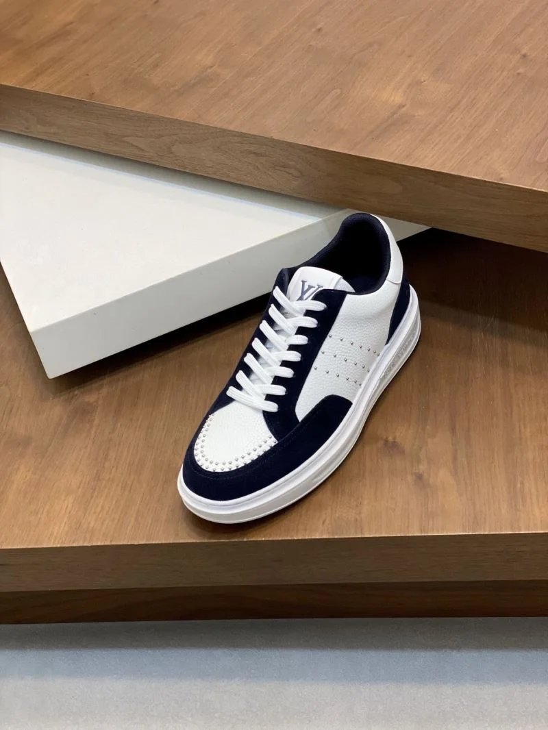 Exact replica Louis Vuitton Low Shoes
