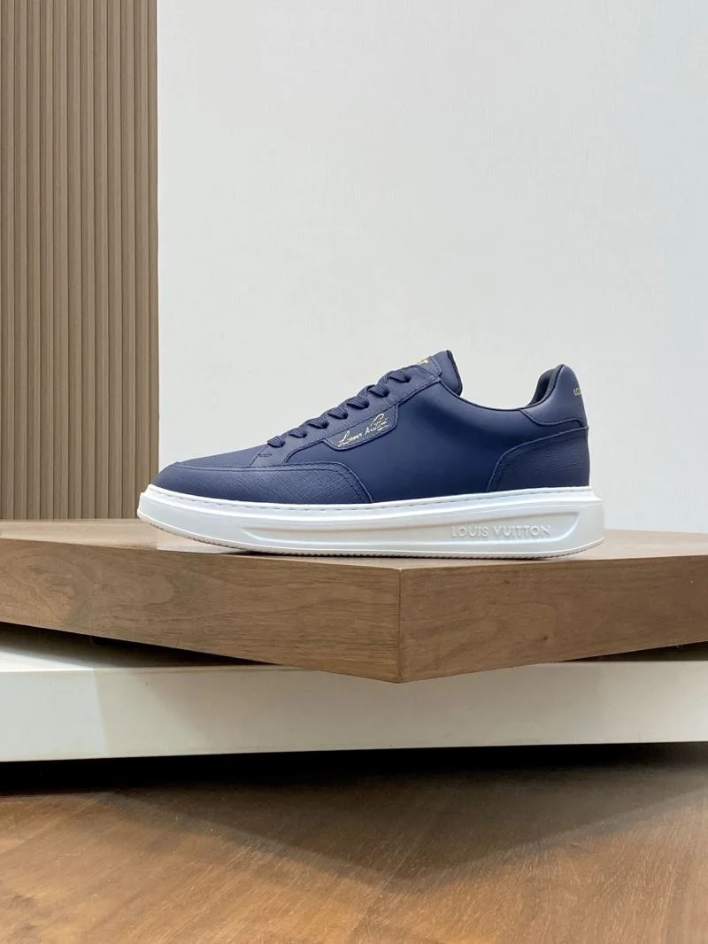 Exact replica Louis Vuitton Low Shoes