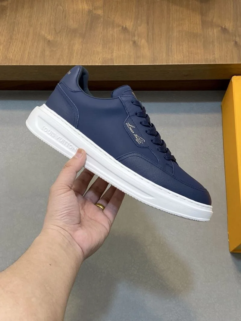 Exact replica Louis Vuitton Low Shoes