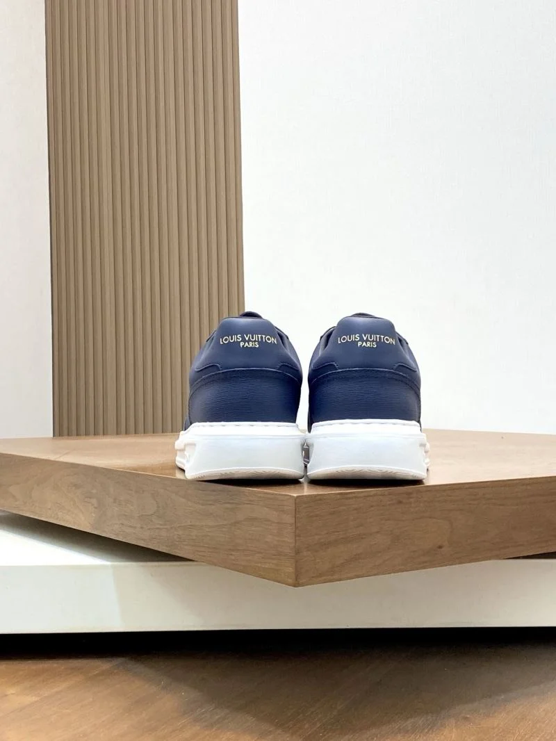 Exact replica Louis Vuitton Low Shoes