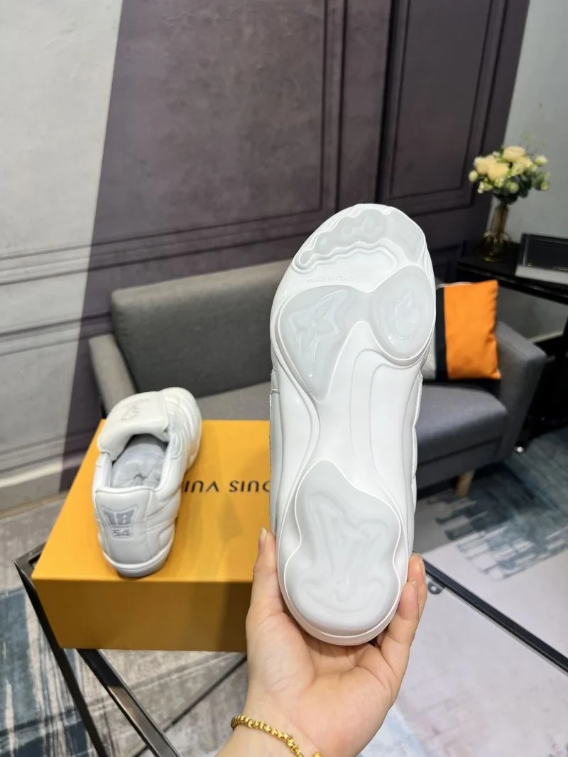 High accuracy Louis Vuitton Low Shoes