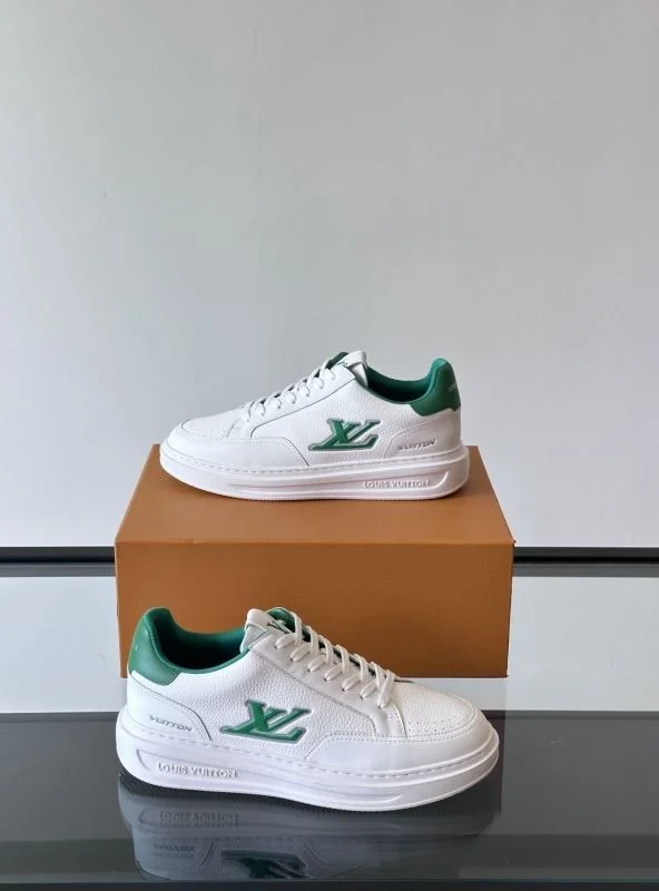 Exact replica Louis Vuitton Low Shoes