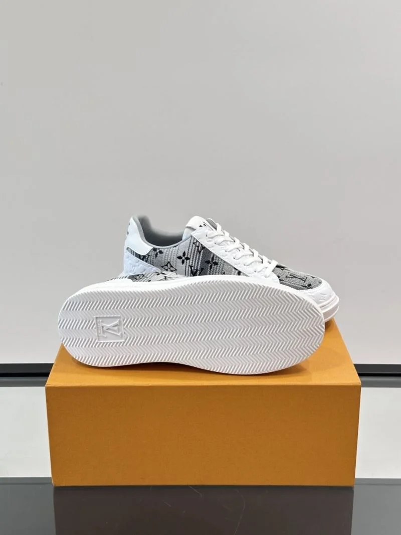 High fidelity Louis Vuitton Low Shoes