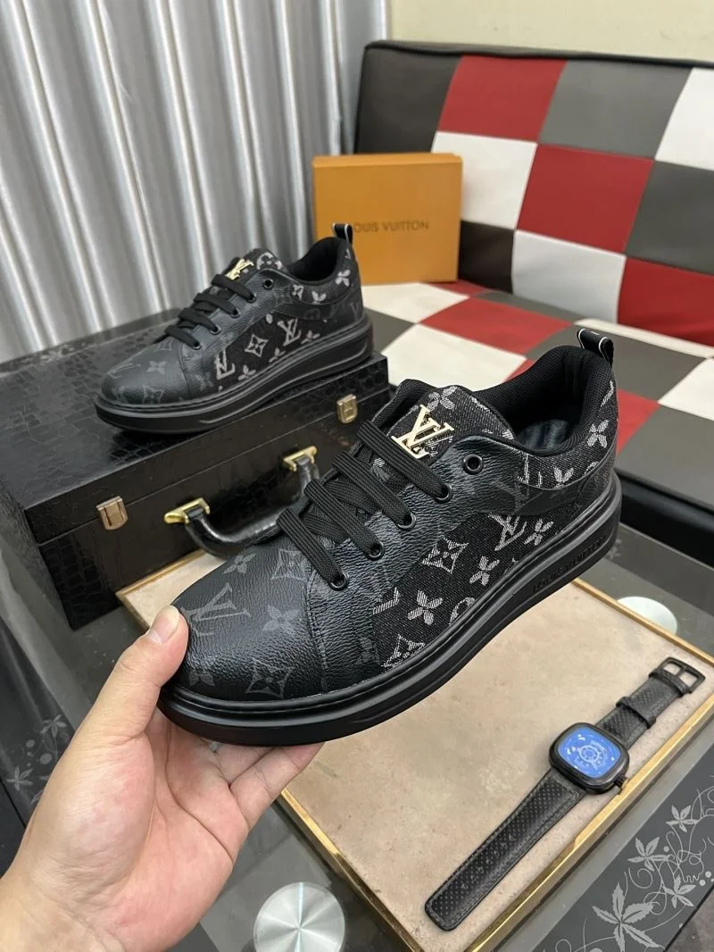 Exact replica Louis Vuitton Low Shoes