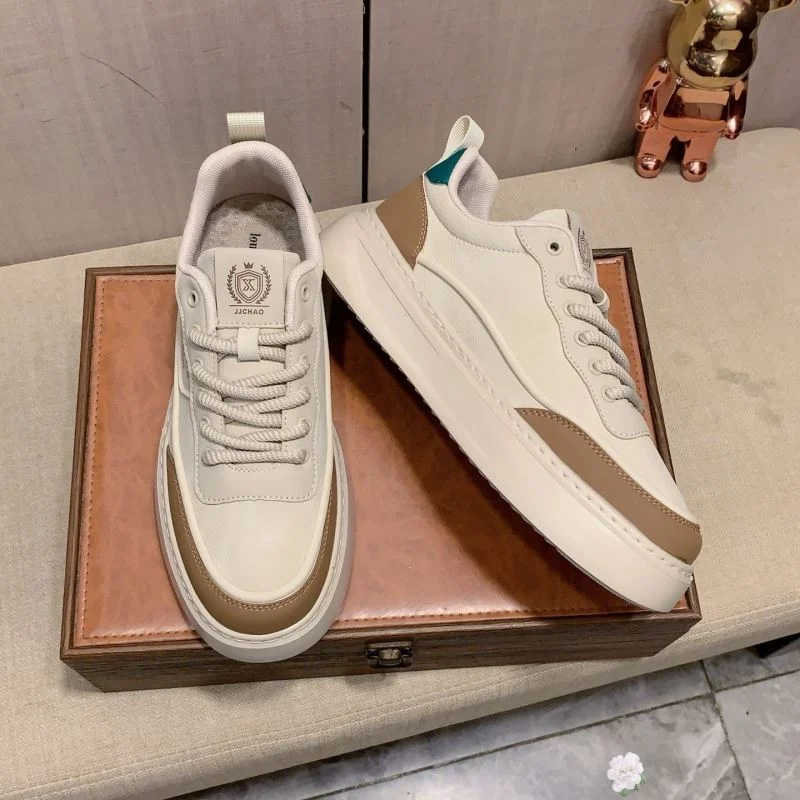 Mirror quality Louis Vuitton Low Shoes