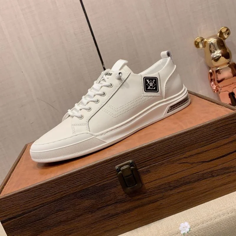 Louis Vuitton Low Shoes