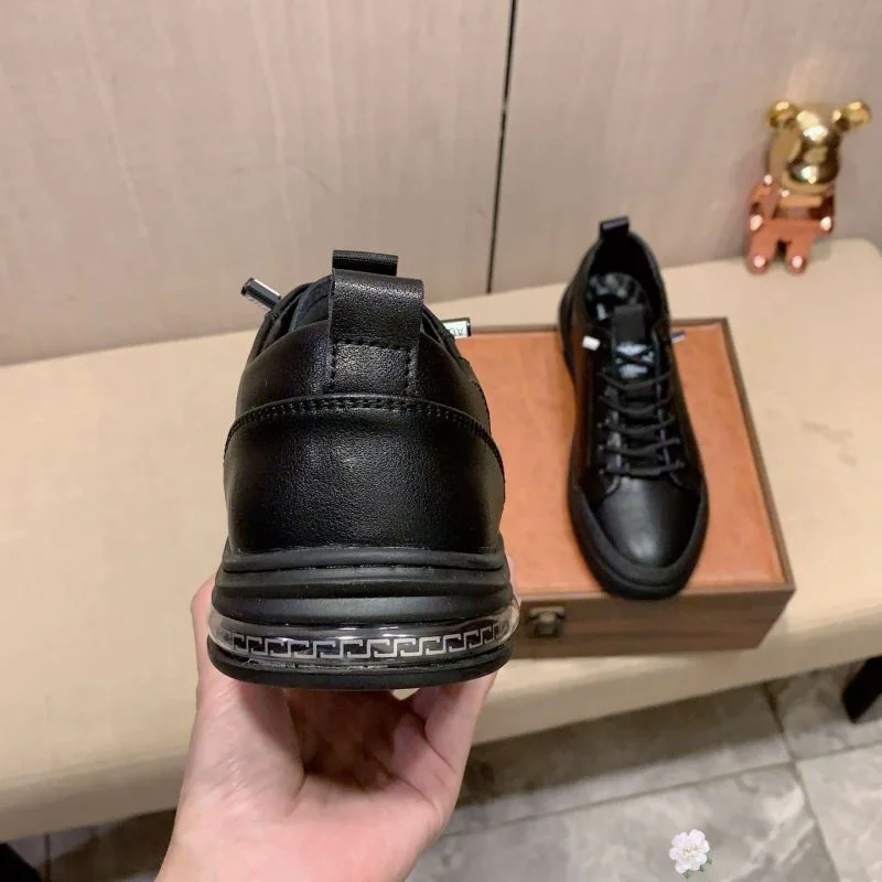 Indistinguishable Louis Vuitton Low Shoes