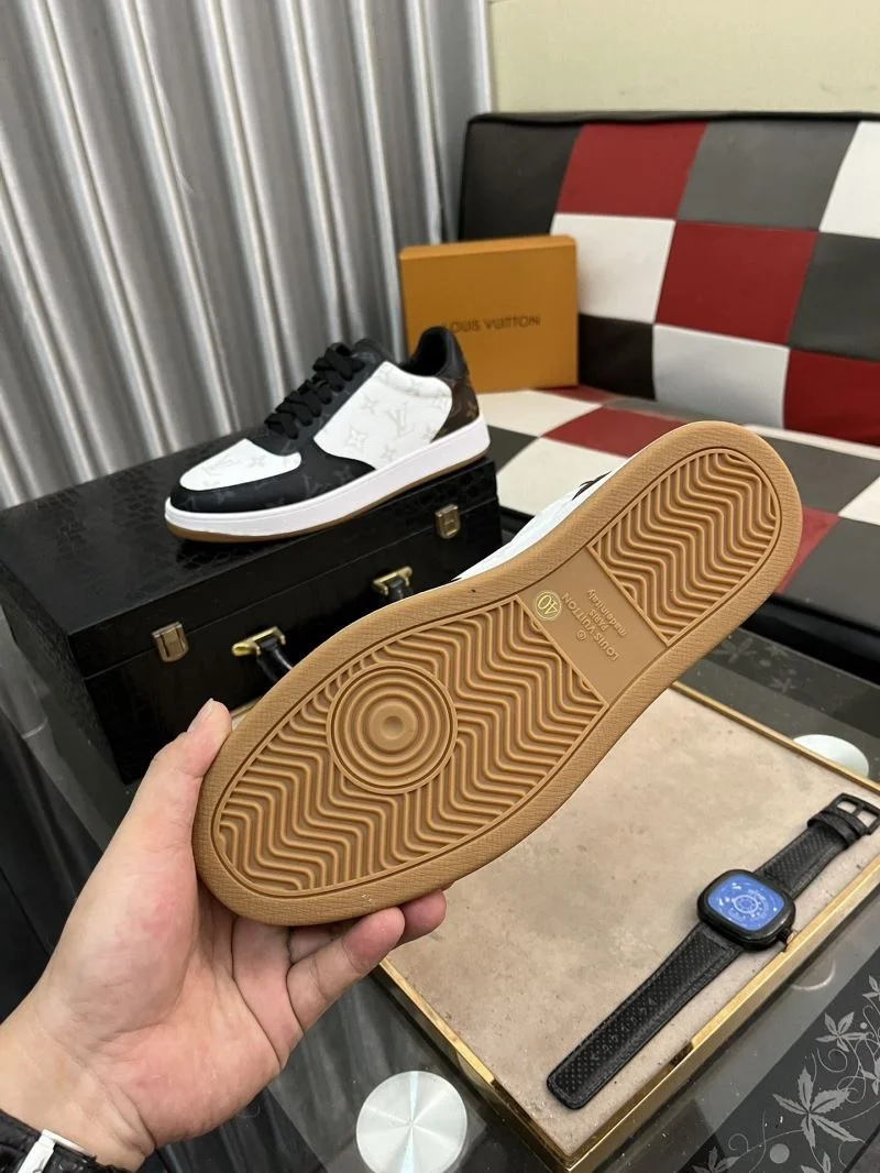 Bargain Louis Vuitton Low Shoes