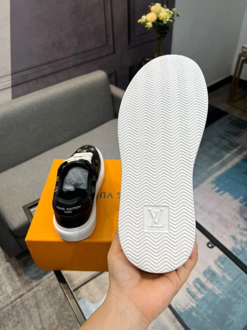 Brand-authenticated Louis Vuitton Low Shoes