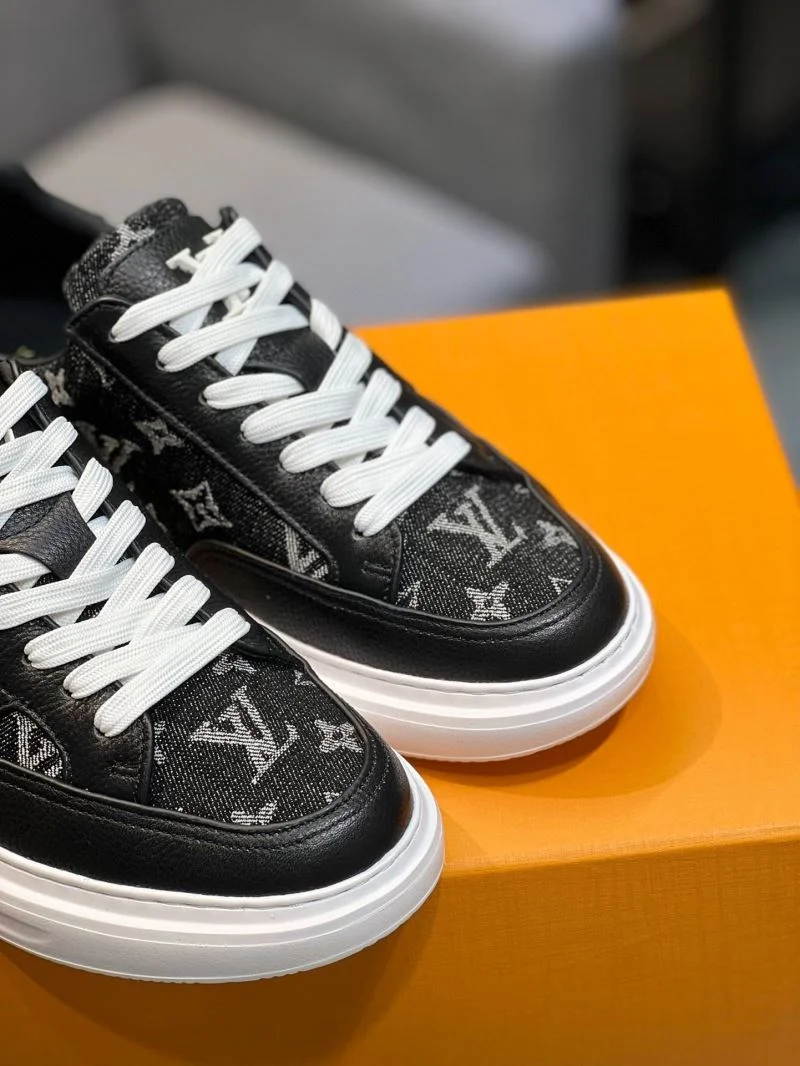 Brand-authenticated Louis Vuitton Low Shoes