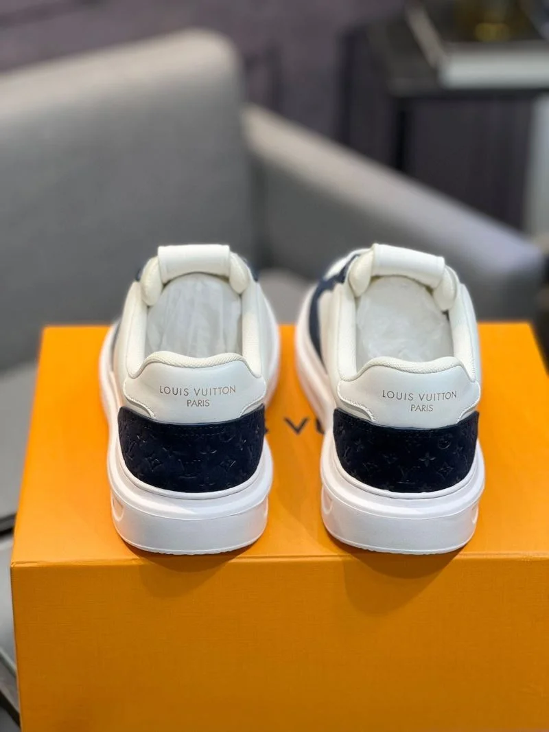 Exact replica Louis Vuitton Low Shoes