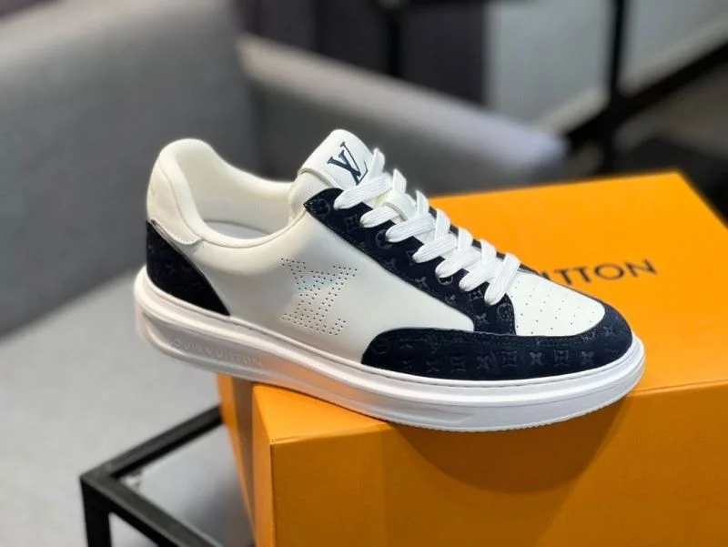 Exact replica Louis Vuitton Low Shoes