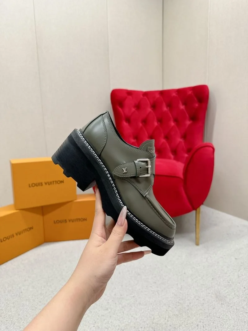 Factory-made Louis Vuitton Low Shoes
