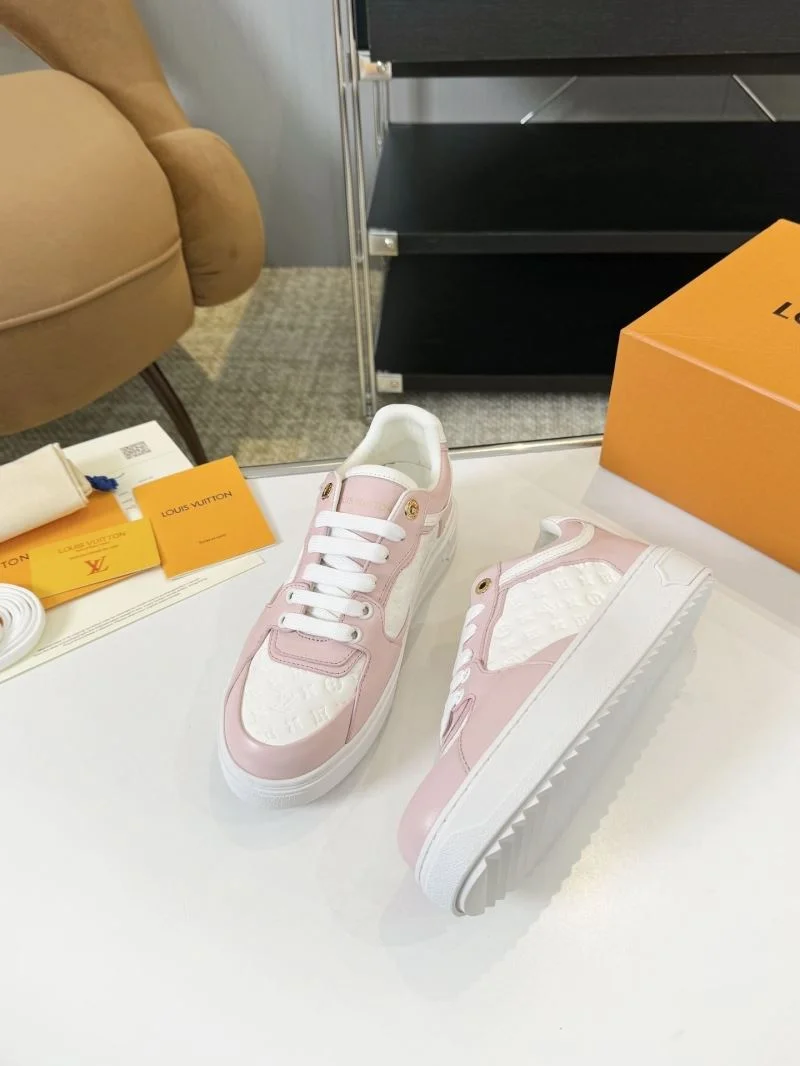Precise copy Louis Vuitton Low Shoes