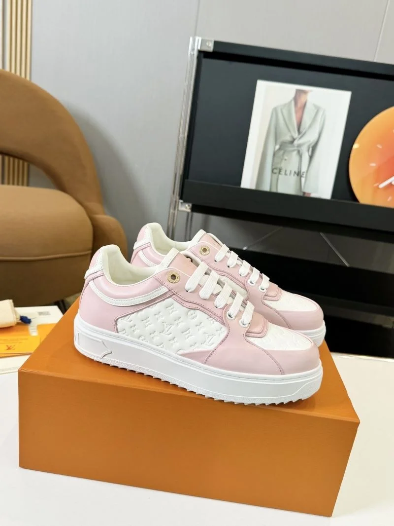 Precise copy Louis Vuitton Low Shoes