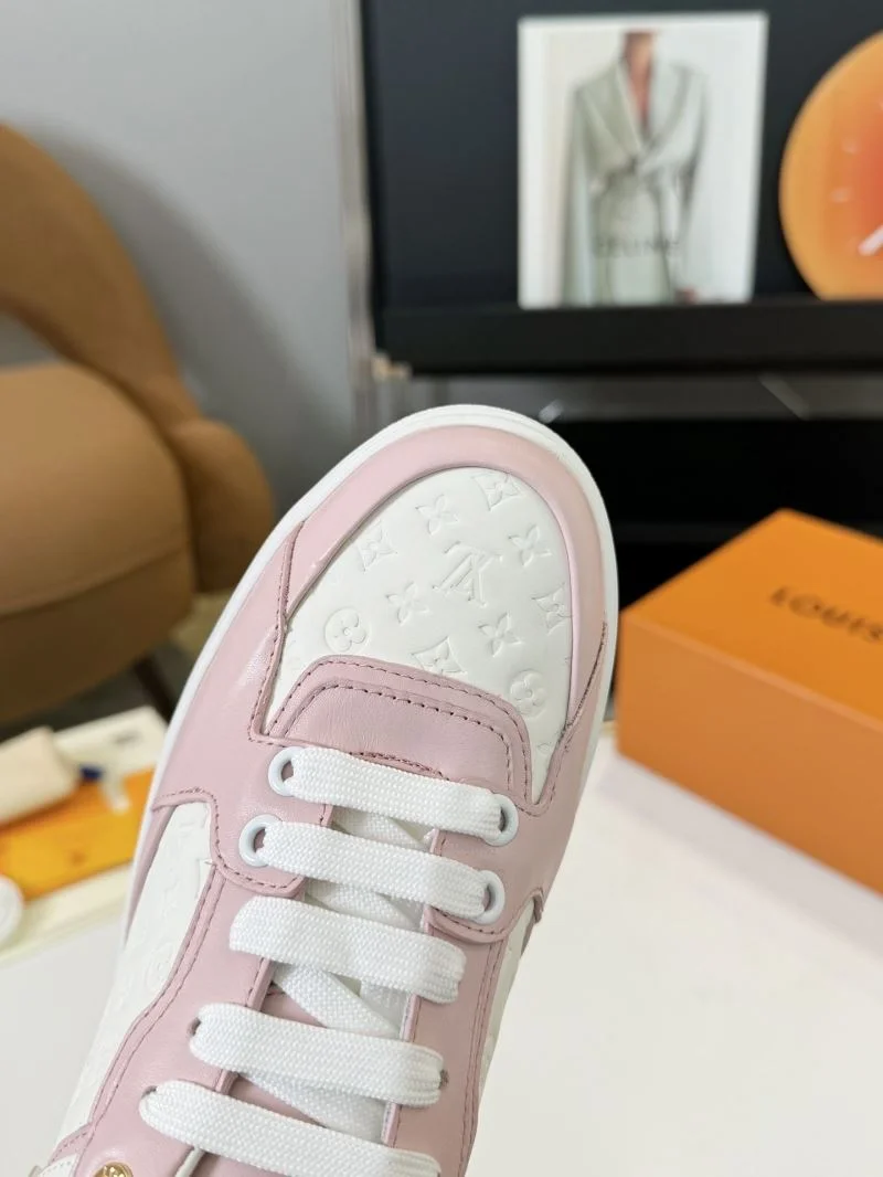 Precise copy Louis Vuitton Low Shoes