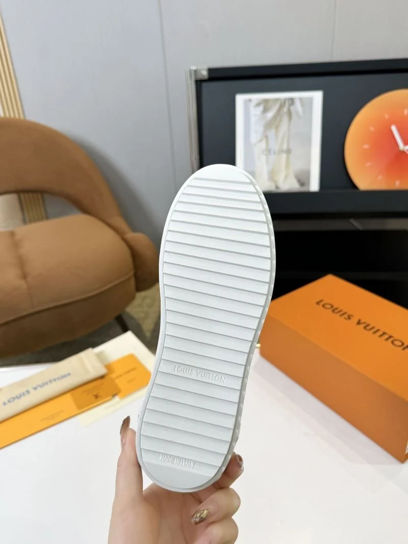 Brand-authenticated Louis Vuitton Low Shoes
