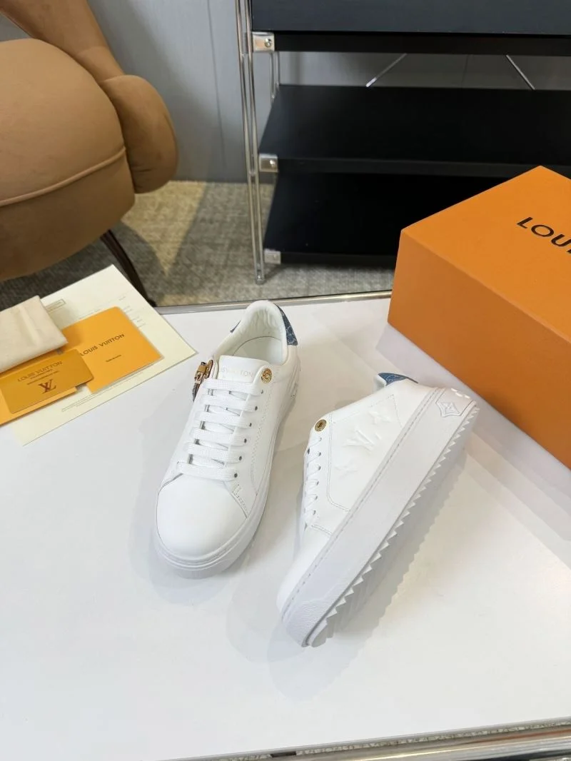 Exact replica Louis Vuitton Low Shoes