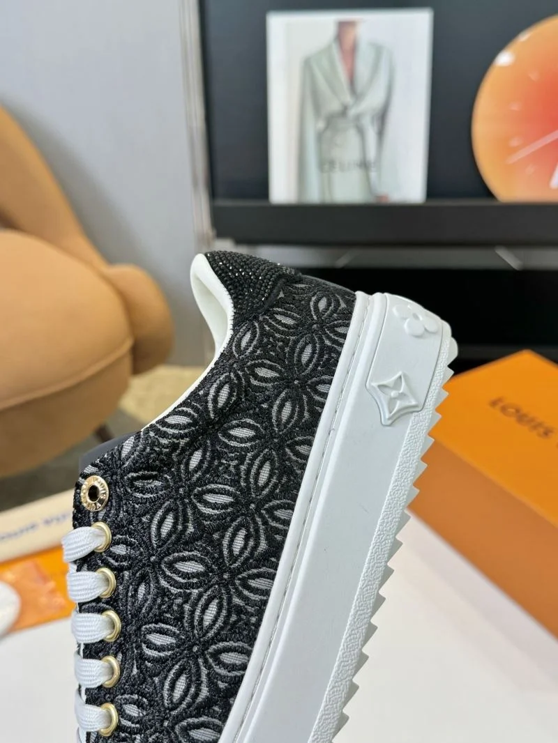 Original Louis Vuitton Low Shoes