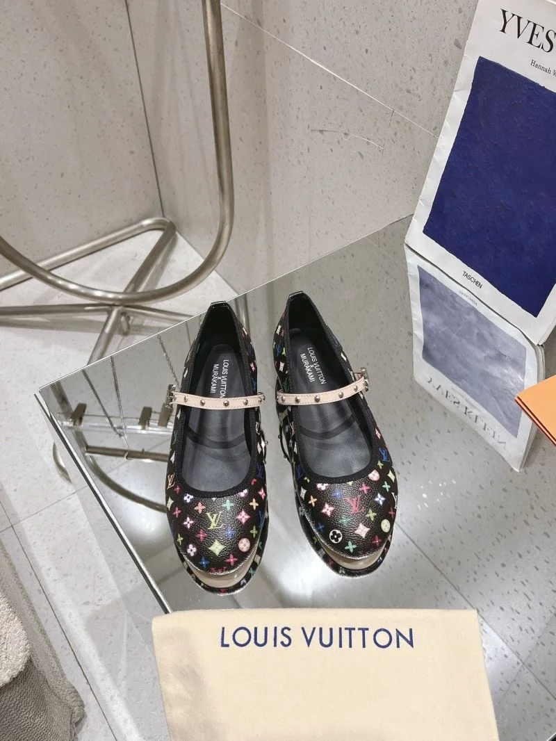 Louis Vuitton Low Shoes