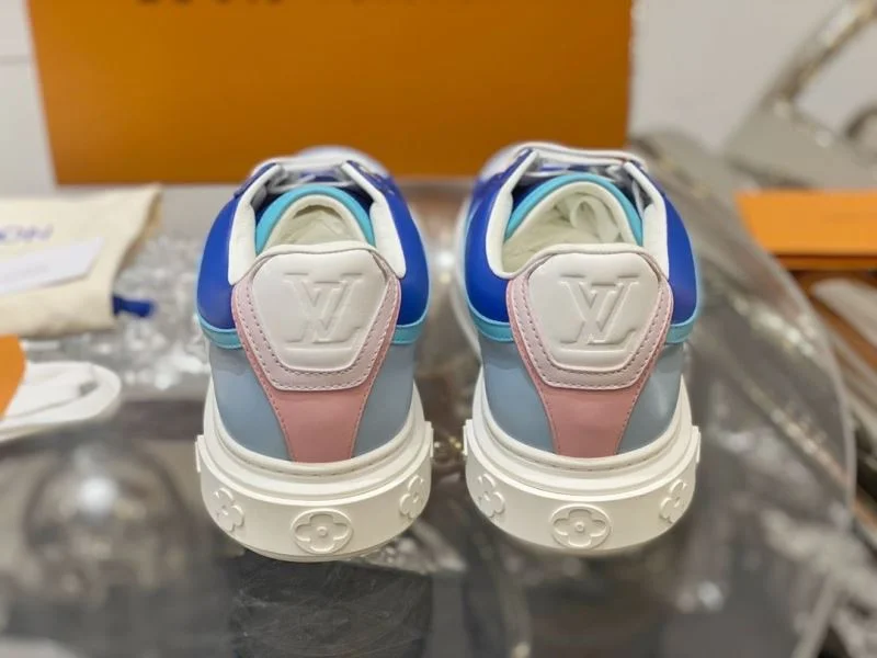 Perfect replica Louis Vuitton Low Shoes