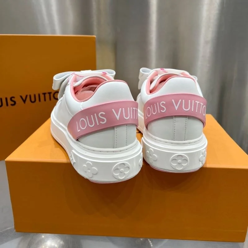 Top mirror Louis Vuitton Low Shoes