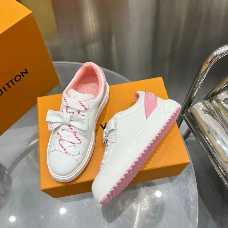 Top mirror Louis Vuitton Low Shoes