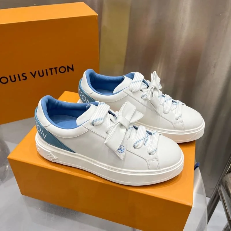 Top mirror Louis Vuitton Low Shoes