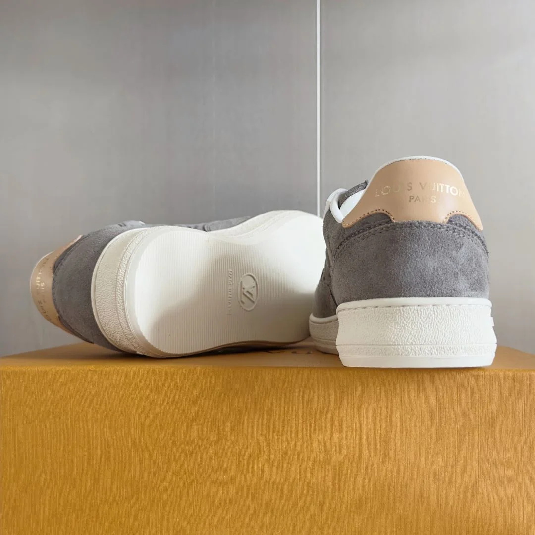 Louis Vuitton Low Shoes