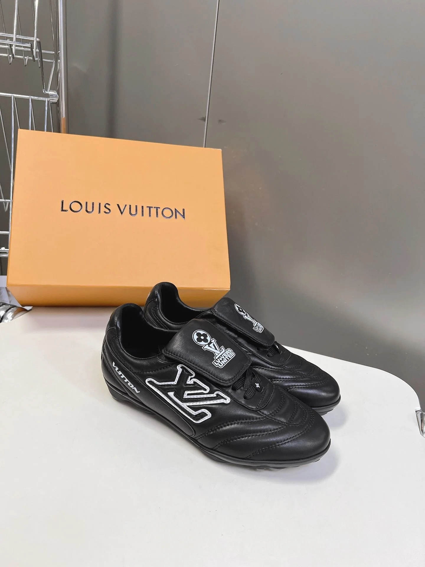 Cut-rate Louis Vuitton Low Shoes