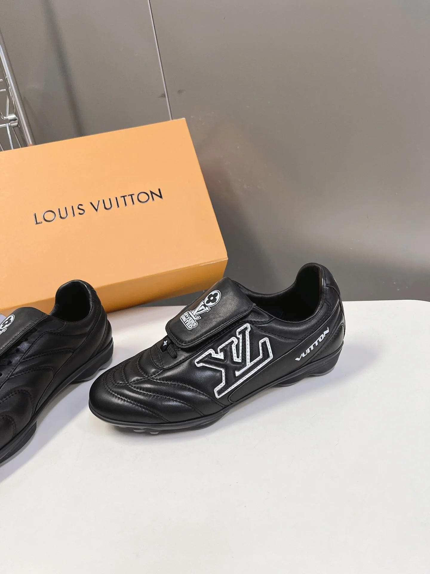 Cut-rate Louis Vuitton Low Shoes
