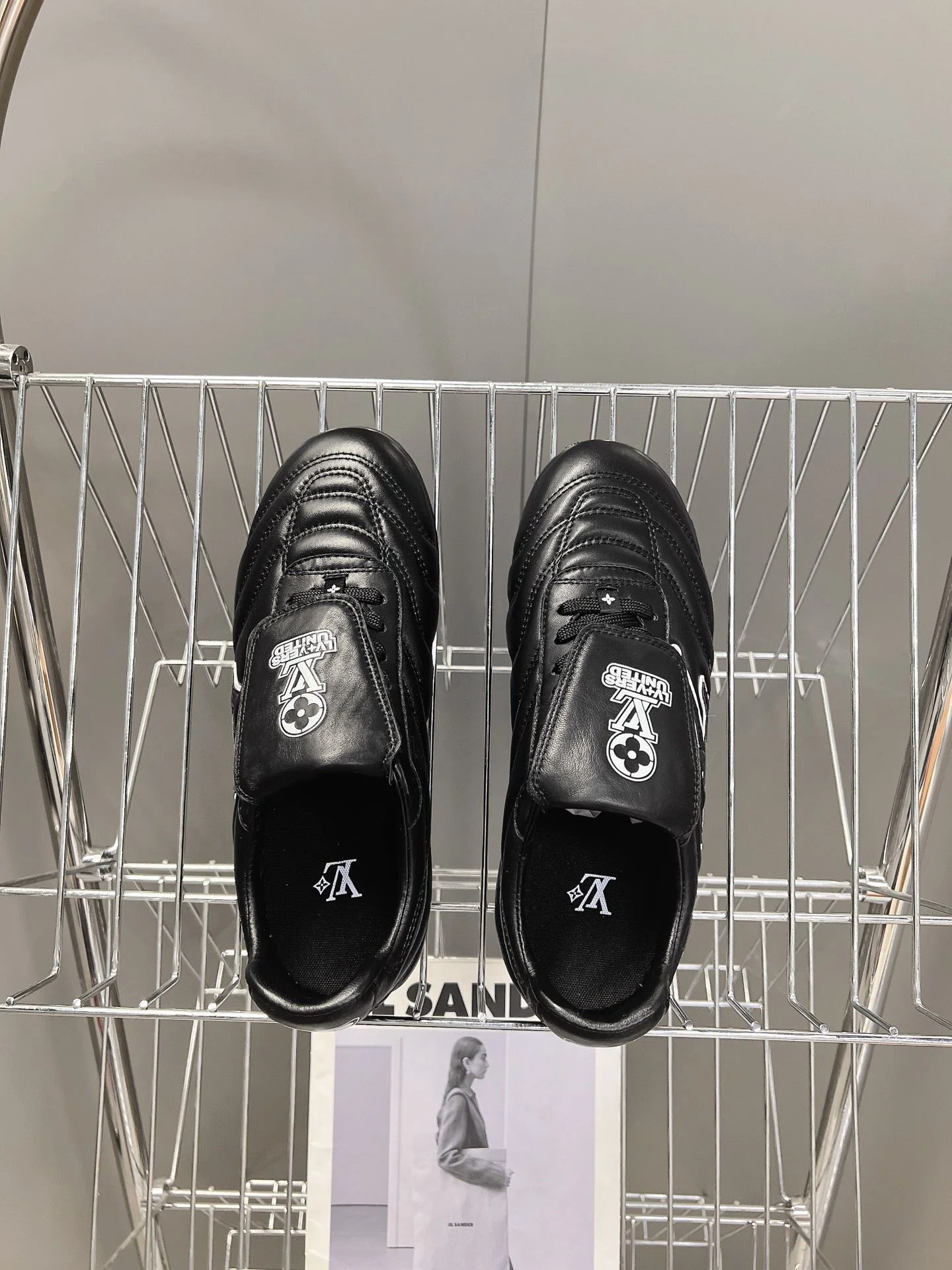 Cut-rate Louis Vuitton Low Shoes