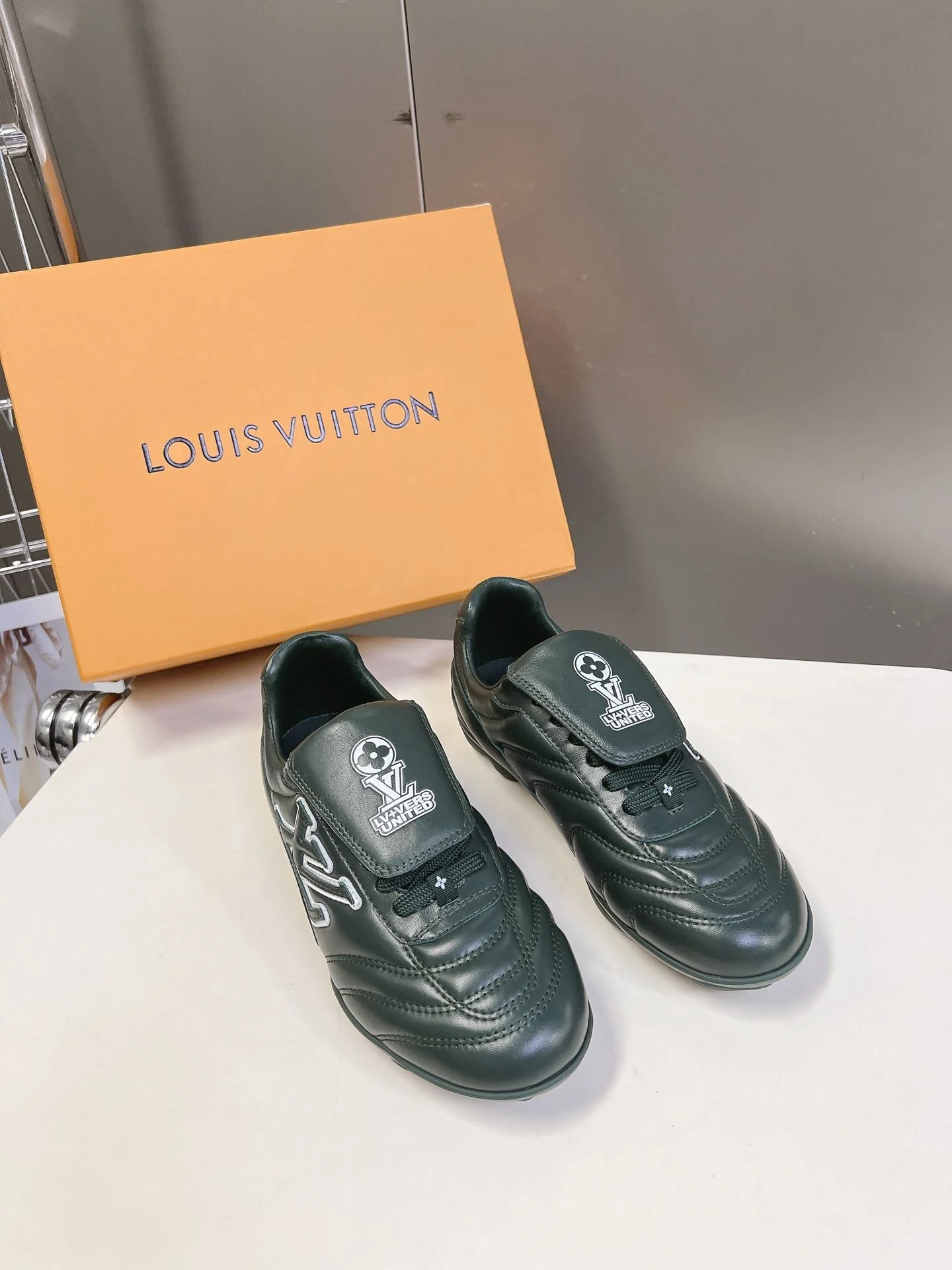 Louis Vuitton Low Shoes