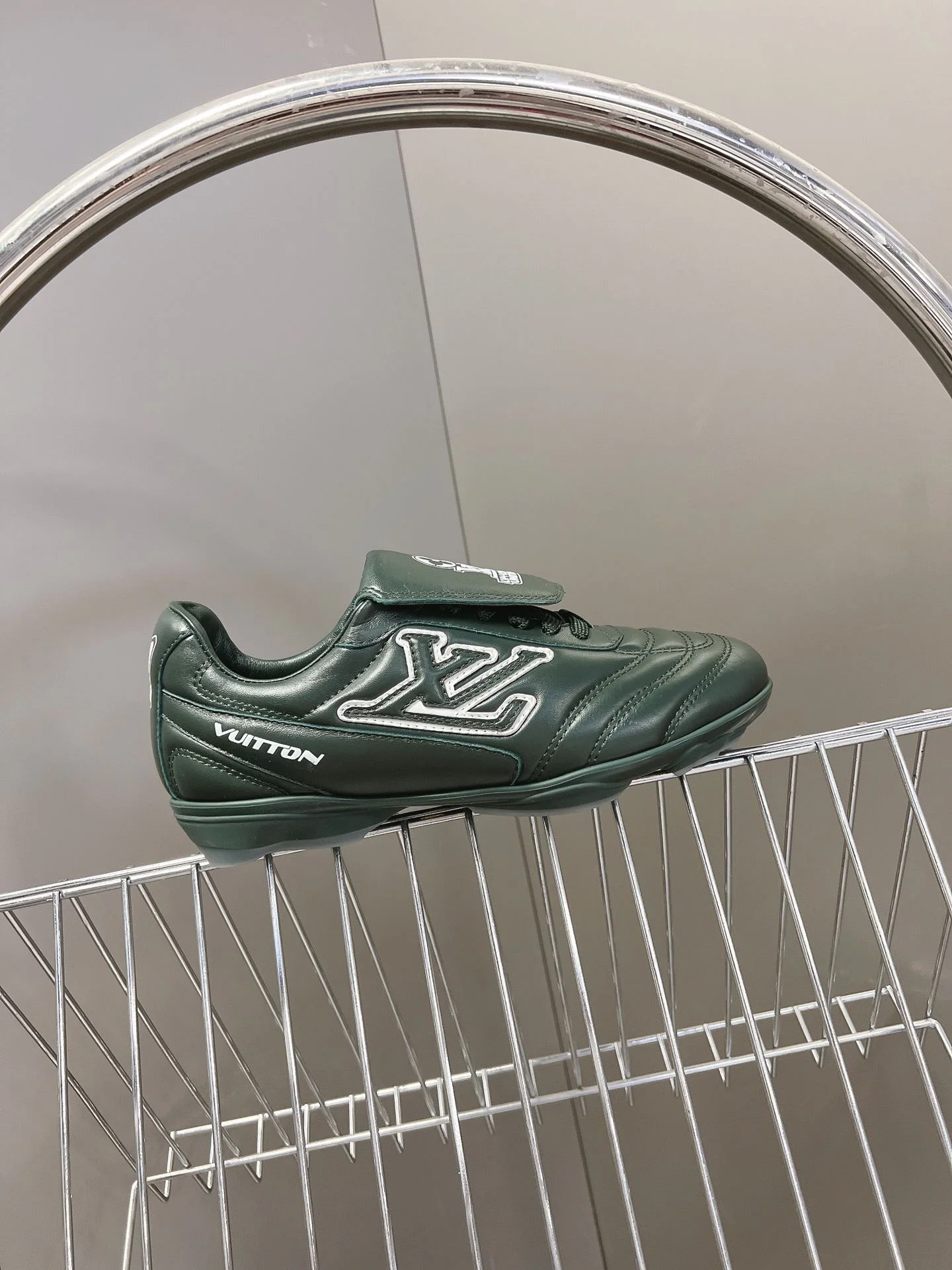 Economical Louis Vuitton Low Shoes