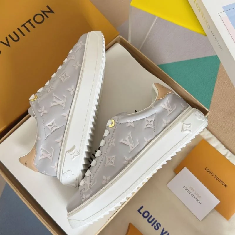 Inexpensive Louis Vuitton Low Shoes