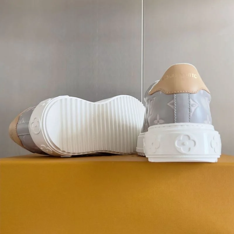 Inexpensive Louis Vuitton Low Shoes