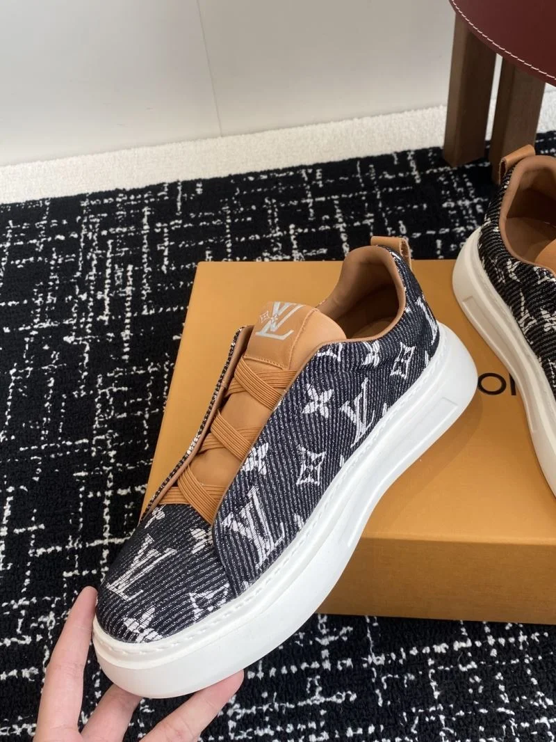 Bargain Louis Vuitton Low Shoes