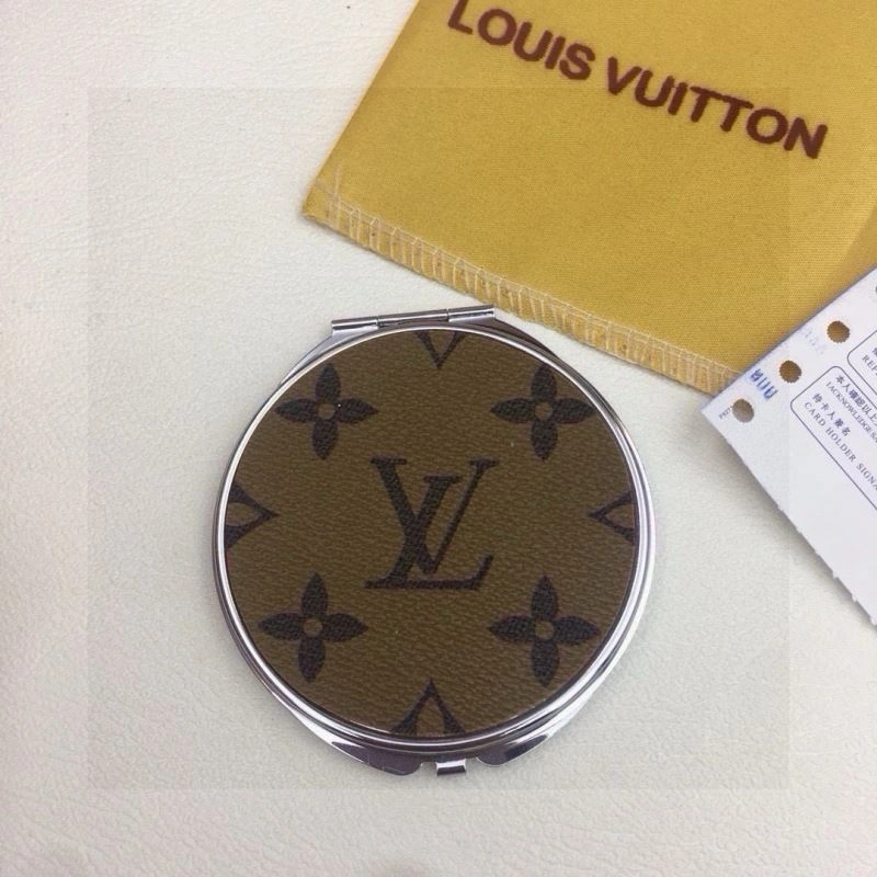 Low-cost Louis Vuitton Makeup Mirror