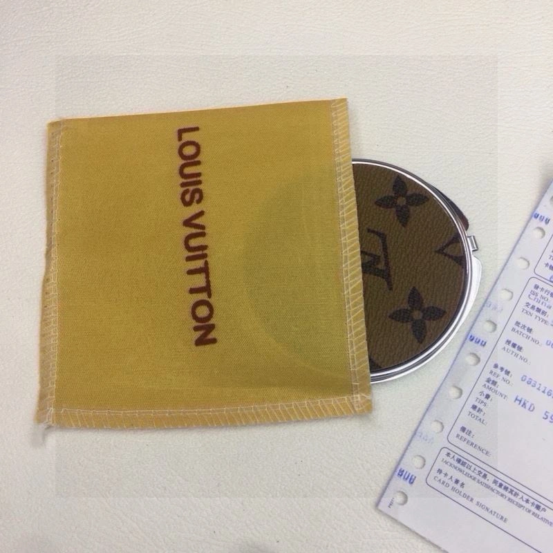 Low-cost Louis Vuitton Makeup Mirror