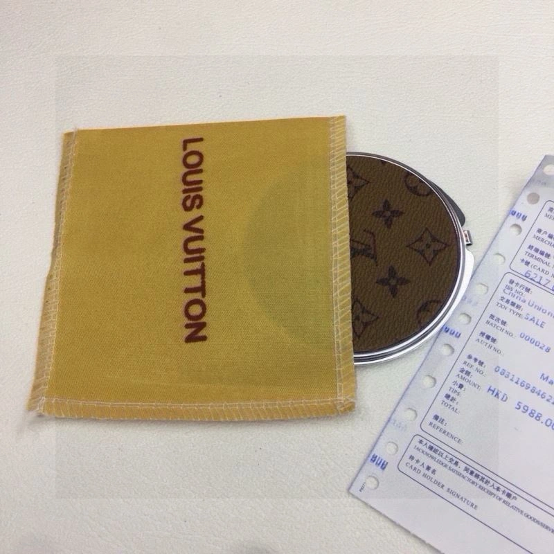 Mirror quality Louis Vuitton Makeup Mirror
