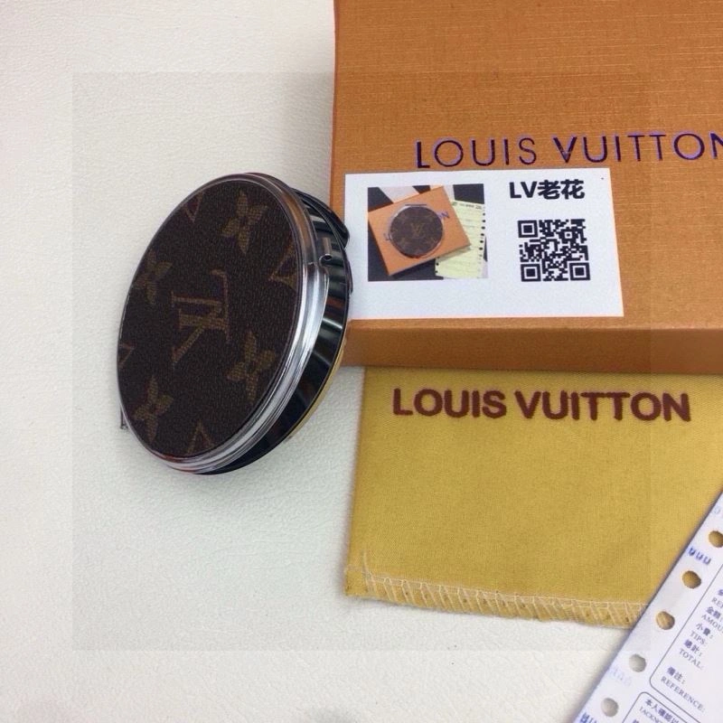 Low-cost Louis Vuitton Makeup Mirror