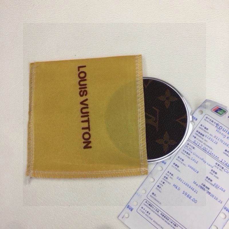Low-cost Louis Vuitton Makeup Mirror