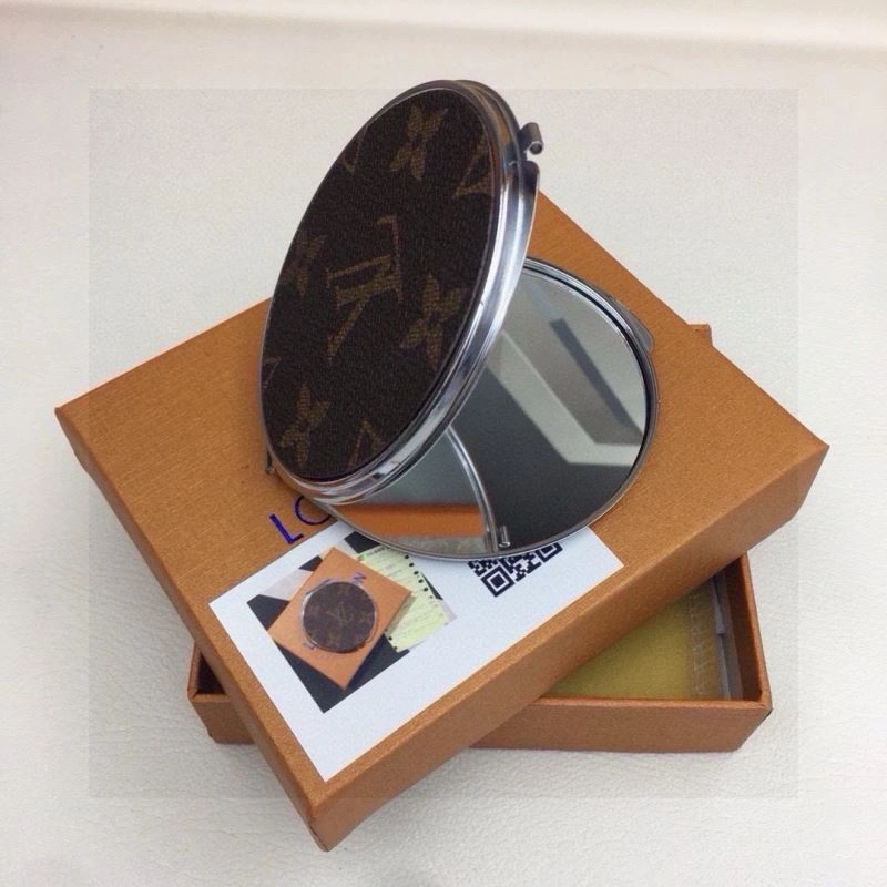 Low-cost Louis Vuitton Makeup Mirror