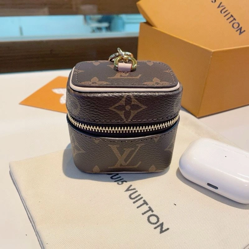Economical Louis Vuitton Mobile Cases