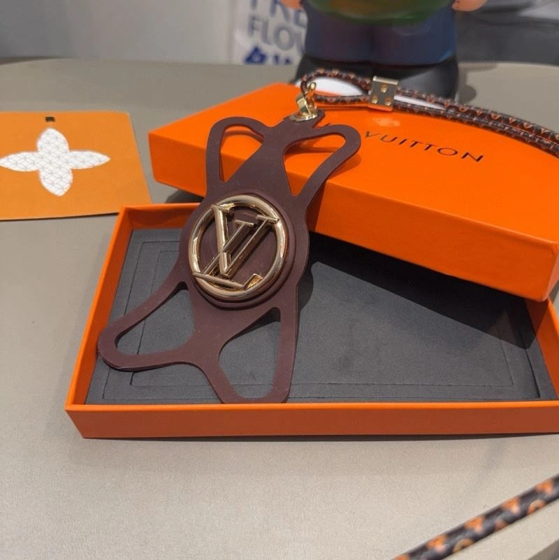 Indistinguishable Louis Vuitton Mobile Cases