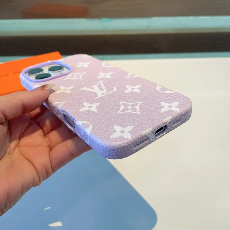 Value-priced Louis Vuitton Mobile Cases