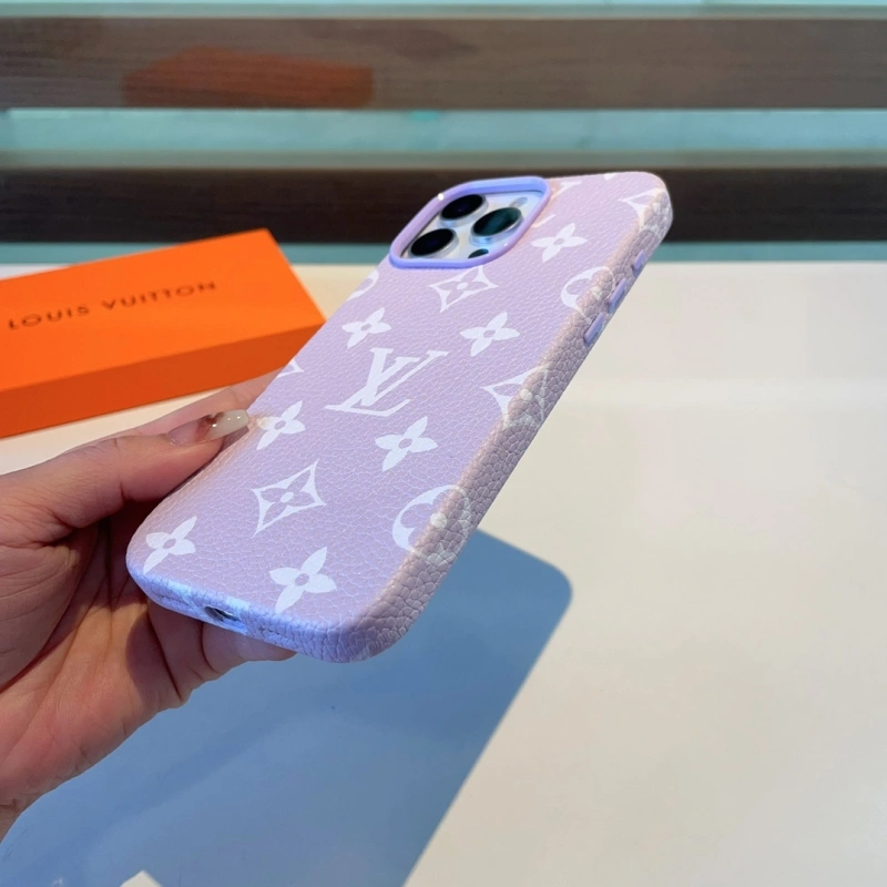 Value-priced Louis Vuitton Mobile Cases