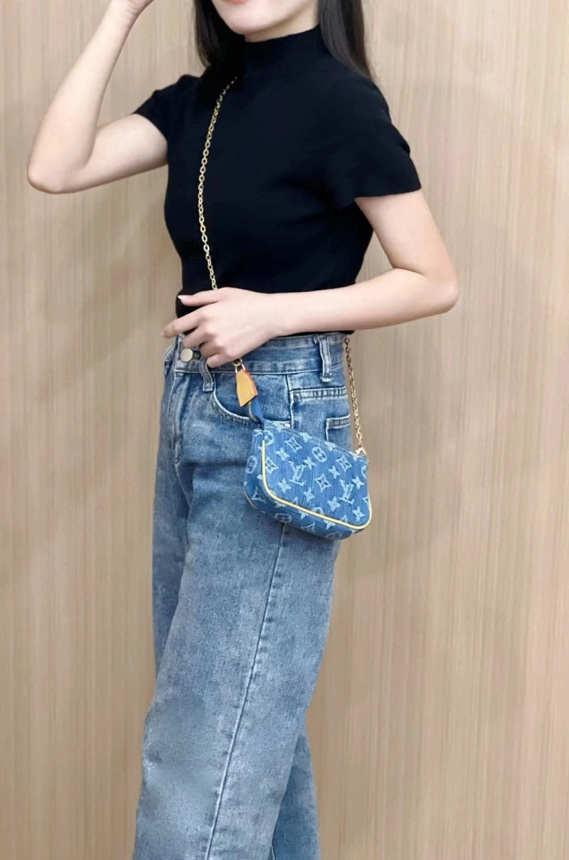 Inexpensive Louis Vuitton Mobile Cases